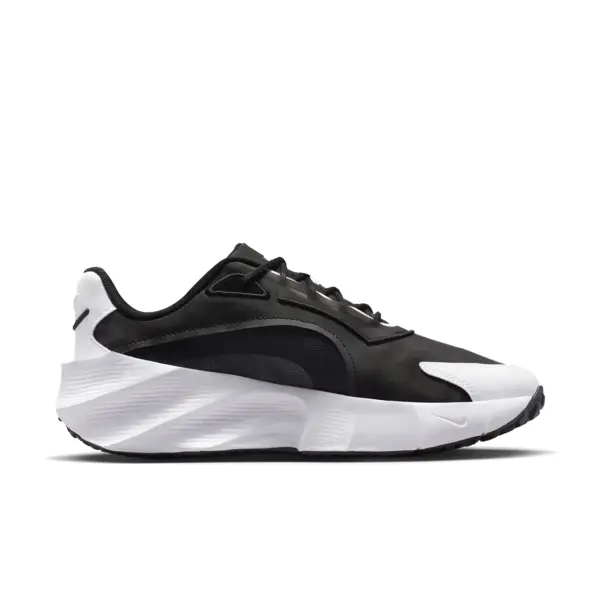 Nike Aura Edge Shoes - Black
