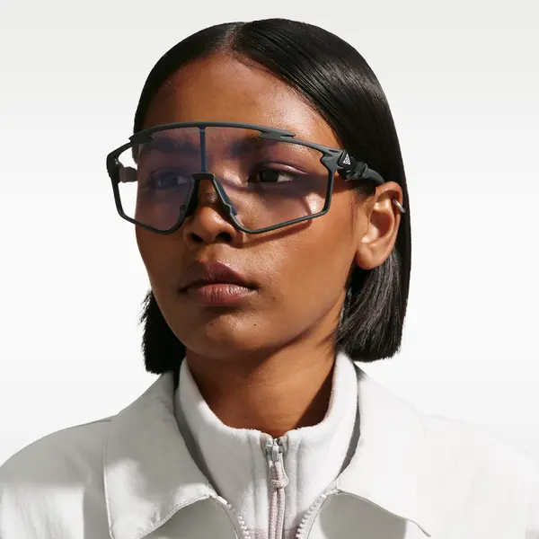 Nike Vista Vert Photochromic Sunglasses - Grey