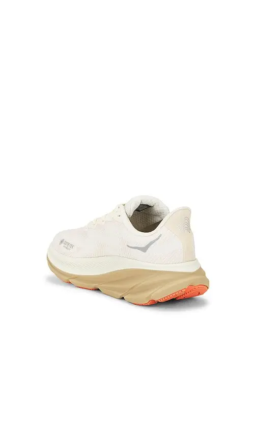 HOKA® Clifton Gtx Sneaker - Eggshell & Khaki