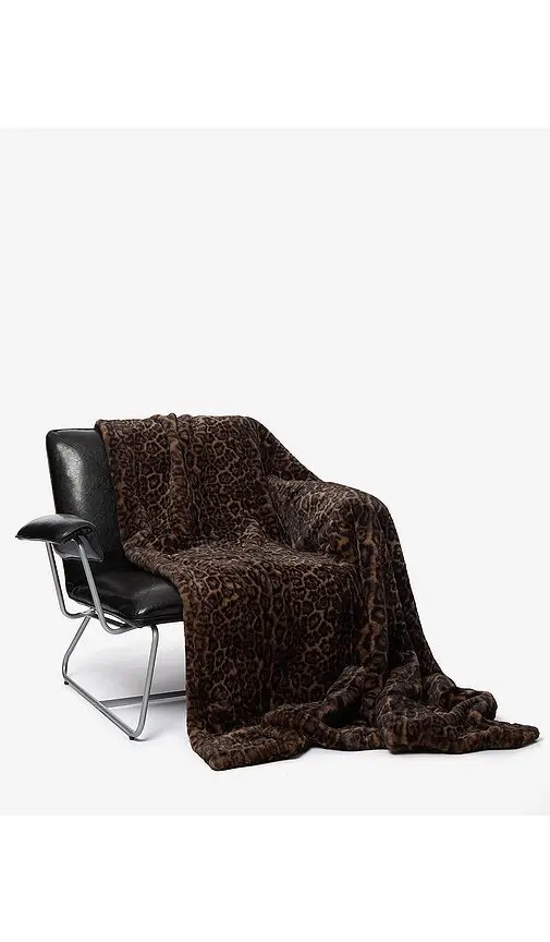 Apparis Brady Blanket In Brown