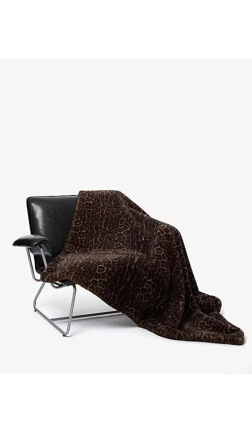 Apparis Brady Blanket In Brown