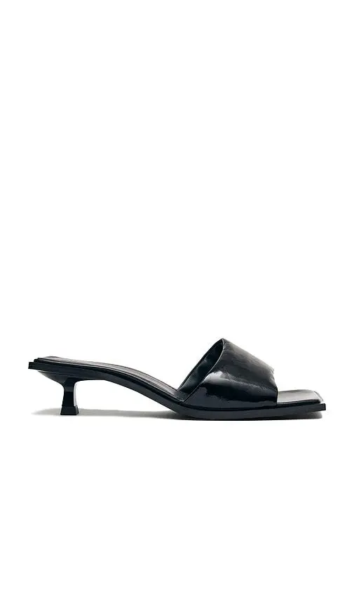 ALOHAS Kia Sandal - Onix Black