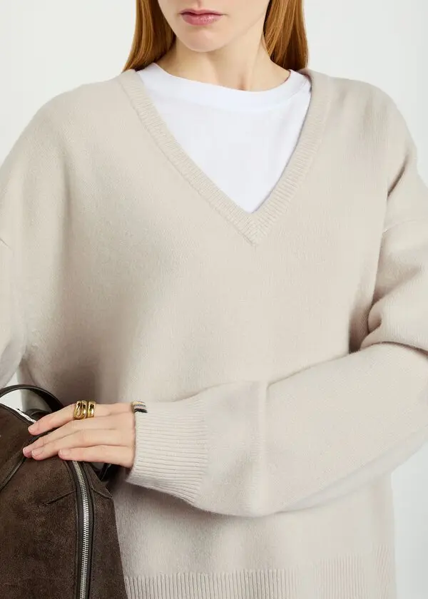 Extreme Cashmere N°457 Jack V-neck Cashmere-blend Jumper