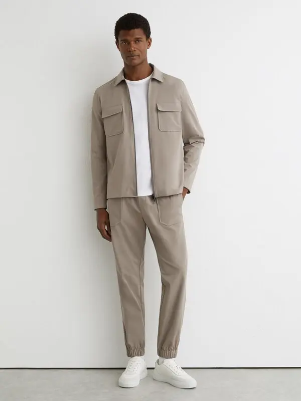 REISS Ascend Technical Cuffed Trousers - Taupe Brown