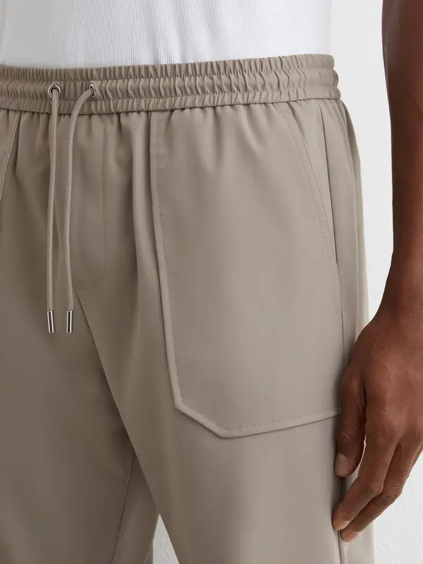 REISS Ascend Technical Cuffed Trousers - Taupe Brown