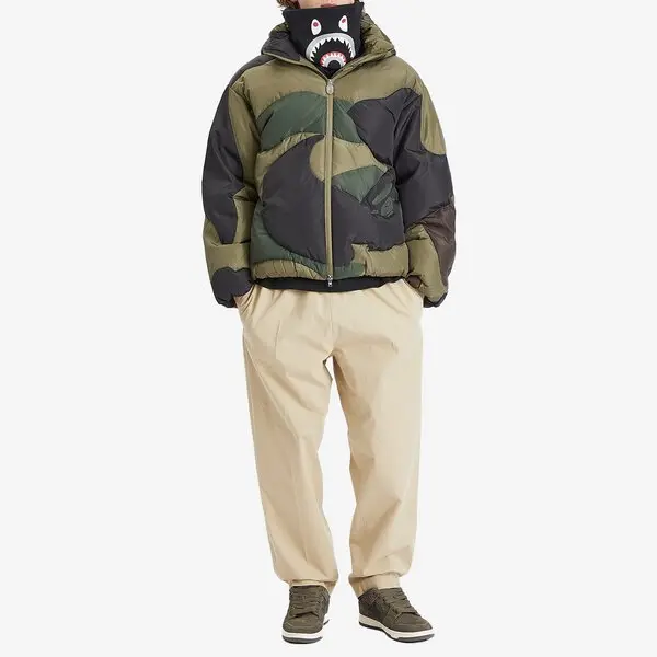 A BATHING APE Shark Neck Warmer