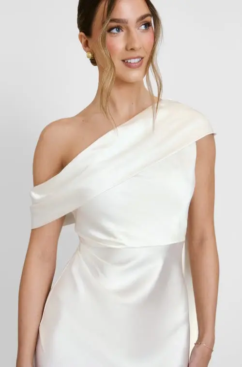 SIX STORIES One Shoulder Drape Gown - Ivory