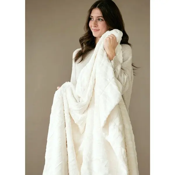 MINKY COUTURE Sorbet Vanilla Blanket - Cream