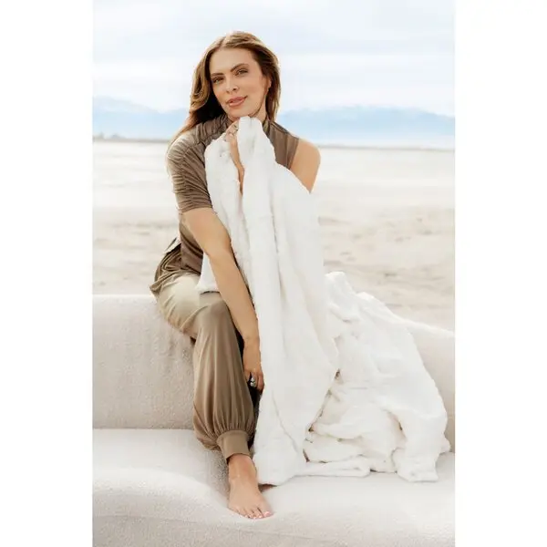 MINKY COUTURE Sorbet Vanilla Blanket - Cream