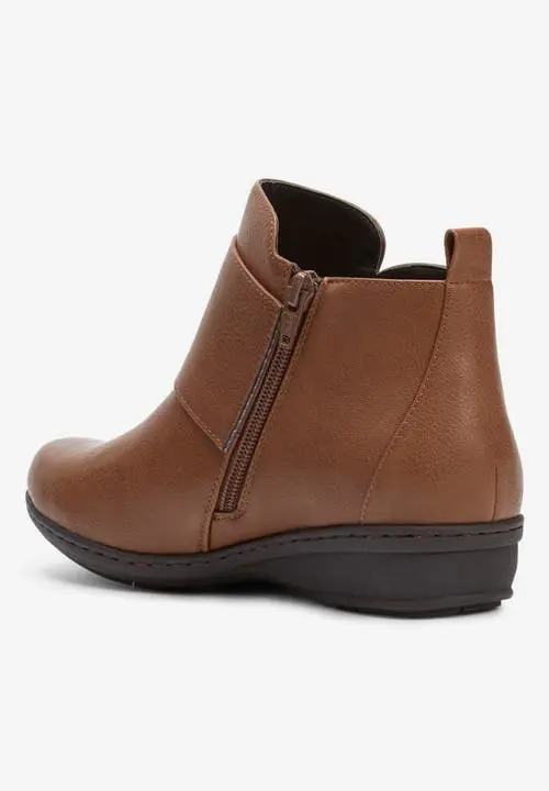 COMFORTVIEW Amberly Shootie With Buckle Accent - Black