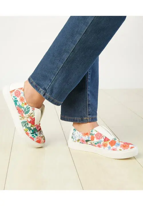 COMFORTVIEW Maisy Slip-on Sneakers