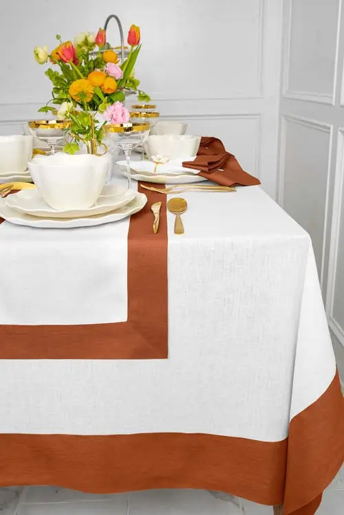 SOLINO HOME Linen Tableclothcontempo - Cinnamon And White