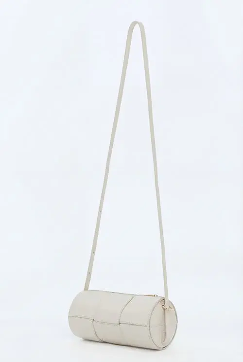 FURNIQ UK Harley Woven Leather Handbag