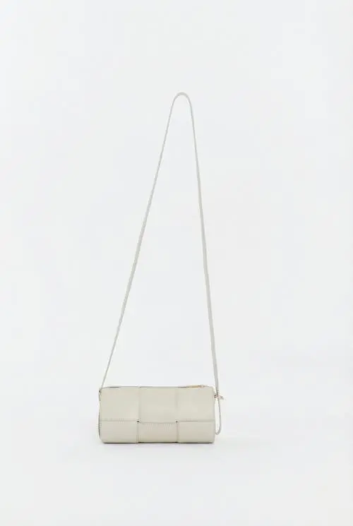 FURNIQ UK Harley Woven Leather Handbag