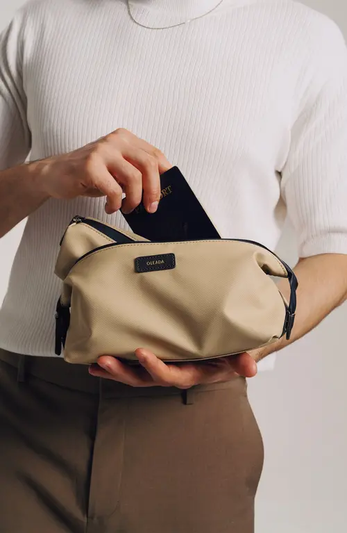 OLEADA Anywear Toiletry Set