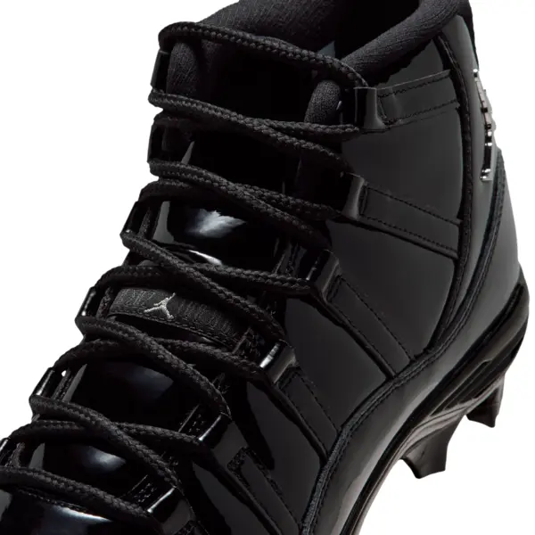 JORDAN Mid Td Football Cleats