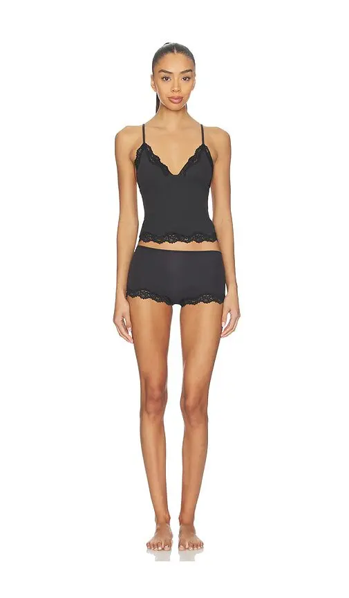 SKIMS Fits Everybody Lace Cami And Boyshort Set - Onyx