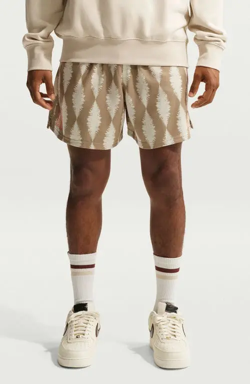 Nike Sportswear Club Mesh Flow Shorts - Parachute Beige/orange Frost