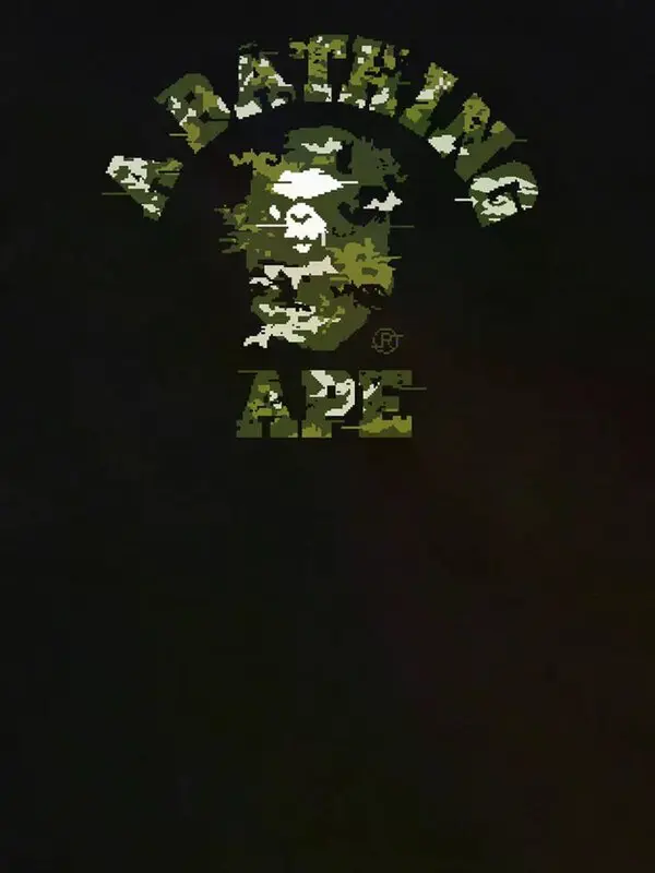 A BATHING APE Camouflage Graphic T-shirt - Black