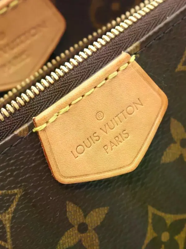 LOUIS VUITTON 2021 Monogram Multi Pochette Accessoires Satchel