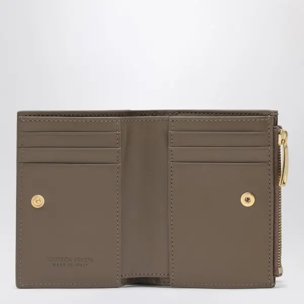 Bottega Veneta Small Bi-fold Intrecciato Wallet In Beige Pinecone - Brown