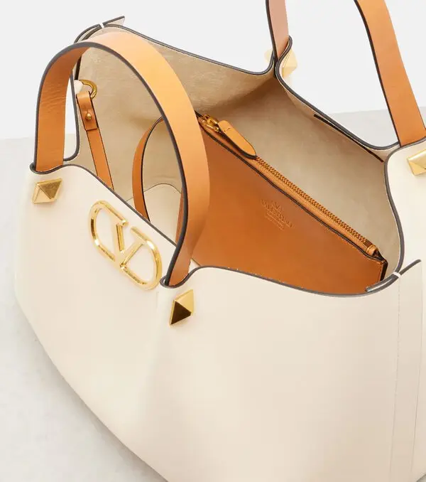 Valentino Garavani Vlogo Leather Tote Bag - White