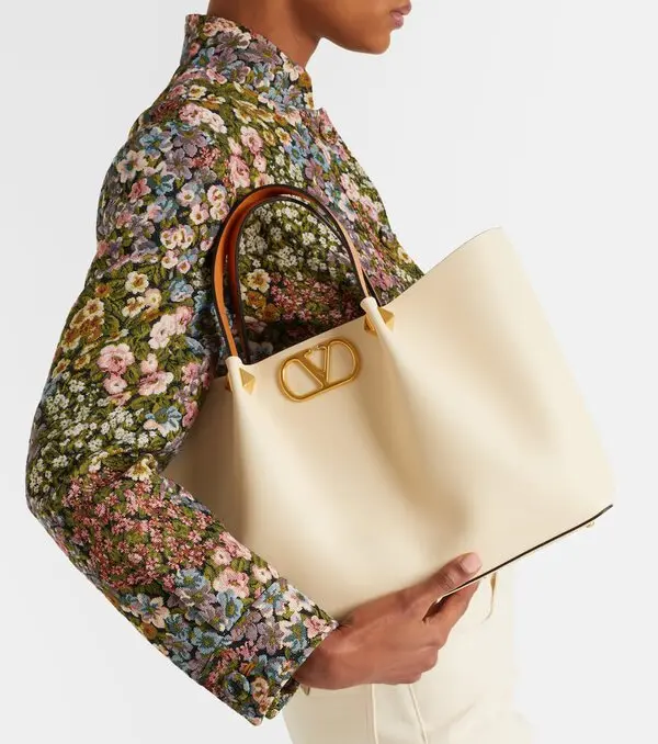 Valentino Garavani Vlogo Leather Tote Bag - White