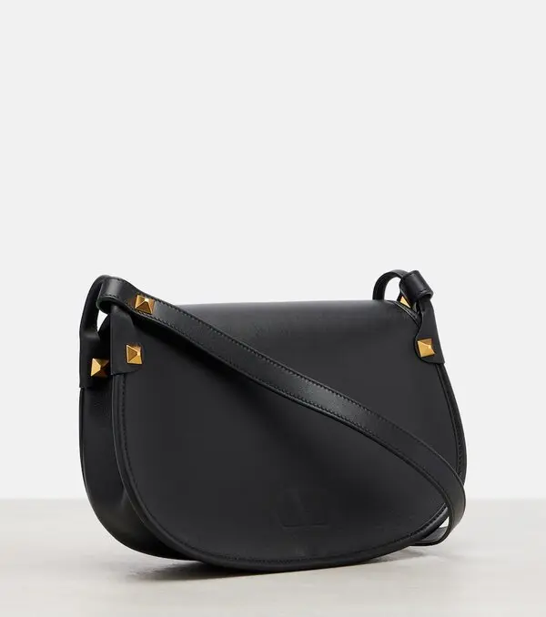 Valentino Garavani Flaneuse Rockstud Medium Leather Crossbody Bag - Black