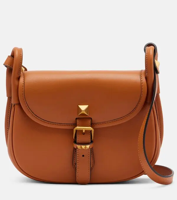 Valentino Garavani Flaneuse Rockstud Medium Leather Crossbody Bag - Brown