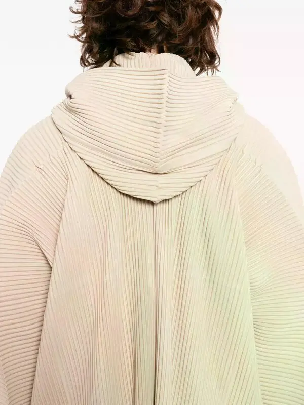 Issey Miyake Pleated Single-breasted Coat