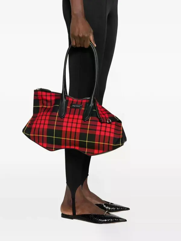 Alexander McQueen Tartan Manta Shoulder Bag - Red