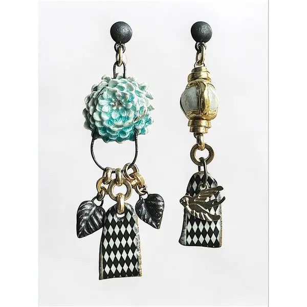 LUNAVERSOUL Bloom & Prosper Mismatched Earrings - Multicolor