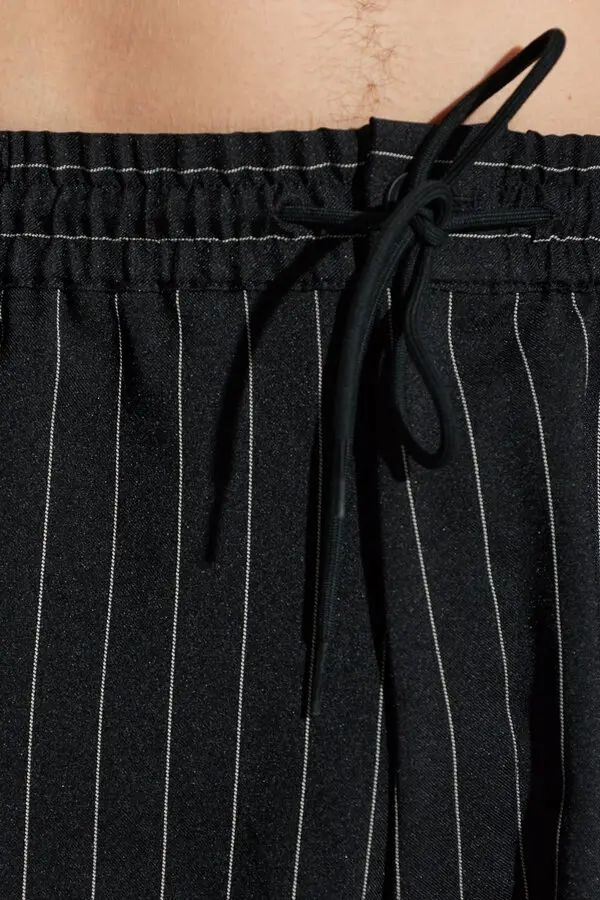 Y3 Pinstripe Pattern Knee-length Shorts - Black