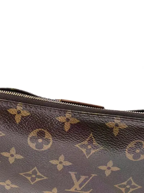 LOUIS VUITTON Multi Pochette Accessoires Monogram Canvas Crossbody Bag