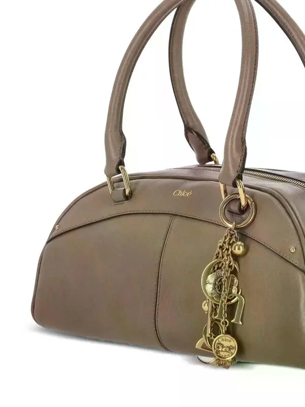 Chloé Leather Shoulder Bag With Logo Charm