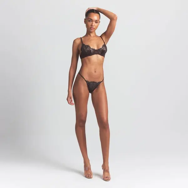 SKIMS Silk Lace String Thong - Espresso Contrast