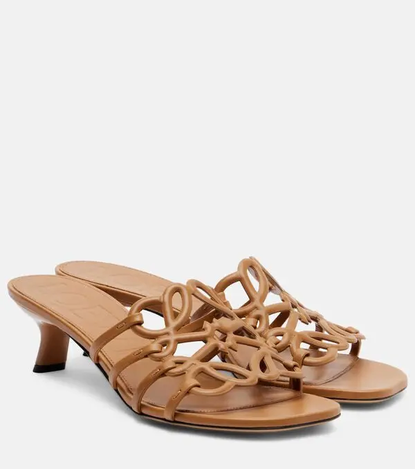 Loewe Petal Anagram 45 Leather Mules - Beige