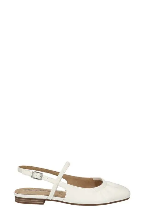 EASY WORKS BY EASY STREET Blake Slingback Flat - White