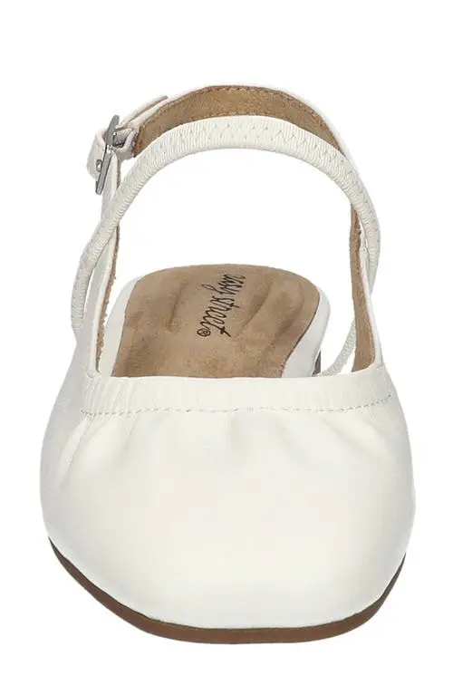 EASY WORKS BY EASY STREET Blake Slingback Flat - White