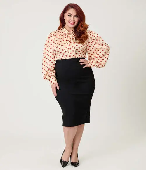 Unique Vintage Pencil Skirt With Pleated Kick Vent
