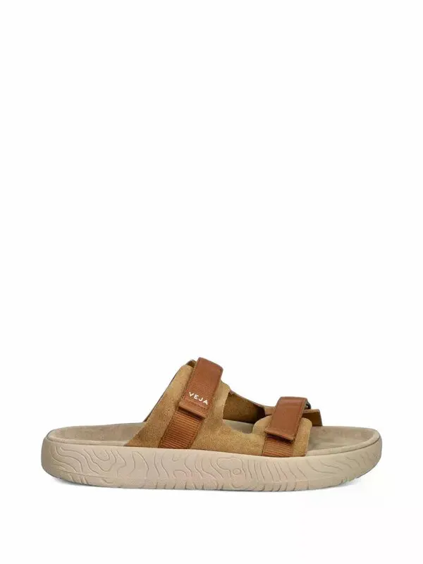 VEJA Arpoador Flat Sandals