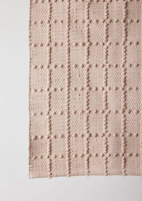 KANJU INTERIORS Blush Pink Plaid Hand-loomed Cotton Bobble Mat - Natural