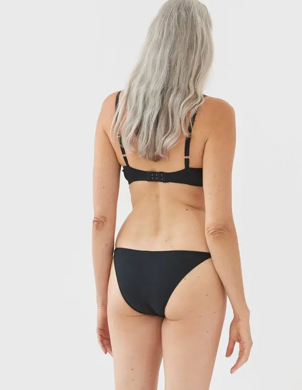 Araks Bisoux String Panty - Black