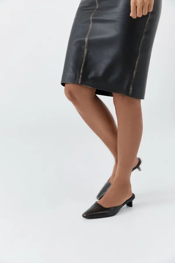 ST. AGNI Brushed Miro Heel