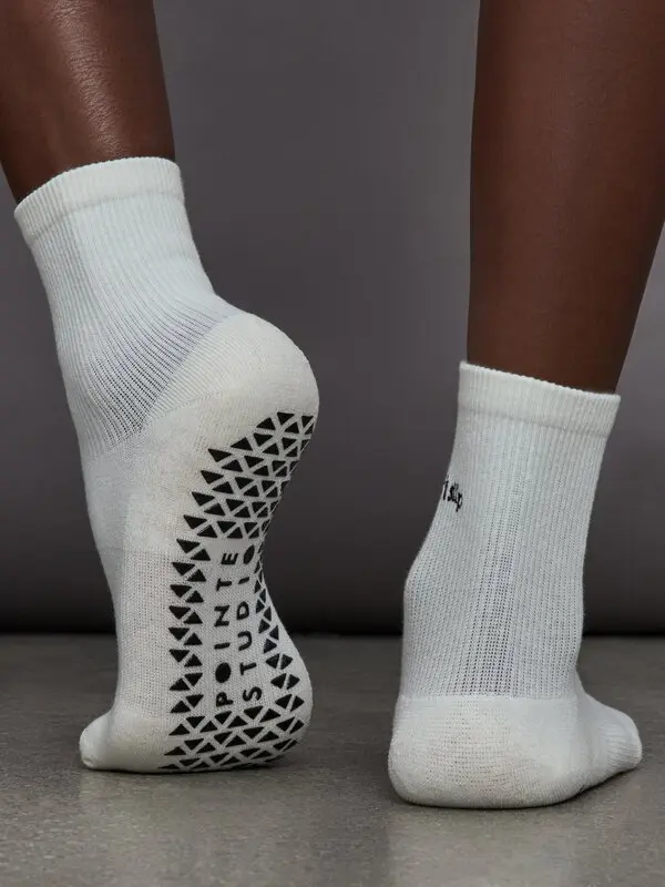 POINTE STUDIO Don't Slip Grip Ankle Socks - White