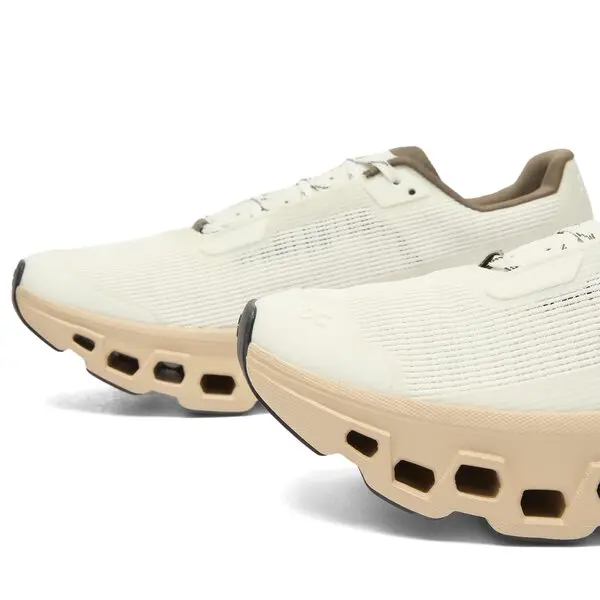 On Cloudmonster Void Sneakers - Ivory/sand