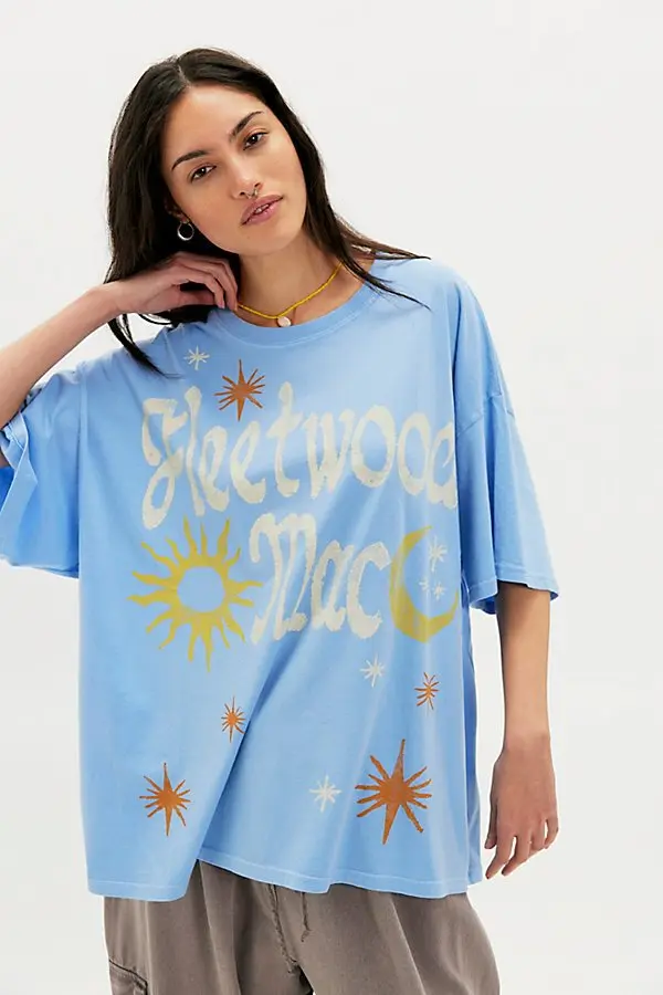 Daydreamer Fleetwood Mac Doodles Oversized Tee - Periwinkle