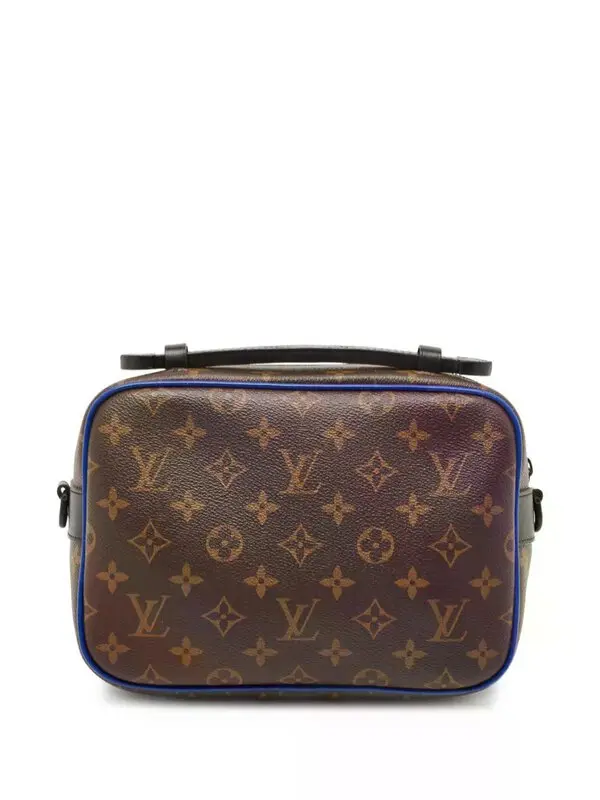 LOUIS VUITTON Monogram Messenger Bag