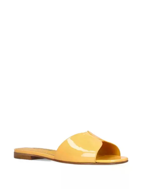 Manolo Blahnik Houramu Leather Sandals