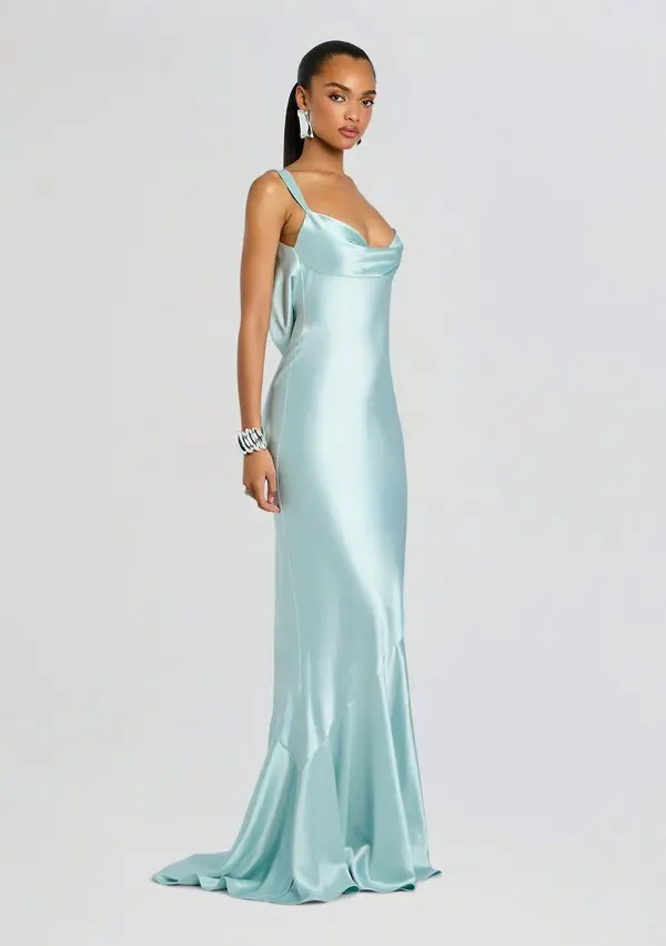 Retrofete Vinicia Gown